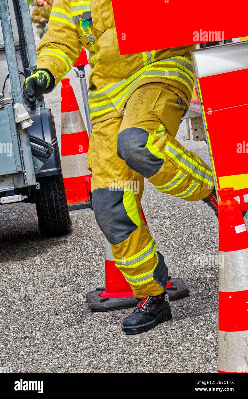 Achtung. Einsatz der Feuerwehr. Siegsdorf Bayern Deutschland ...