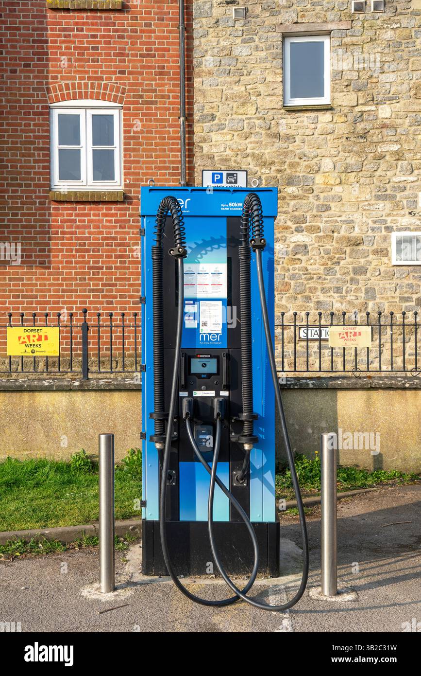 Electric car charging point Stock Photo - Alamy
