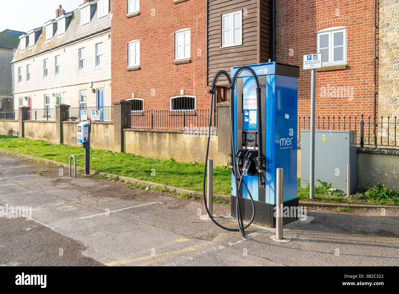 Electric car charging point Stock Photo - Alamy