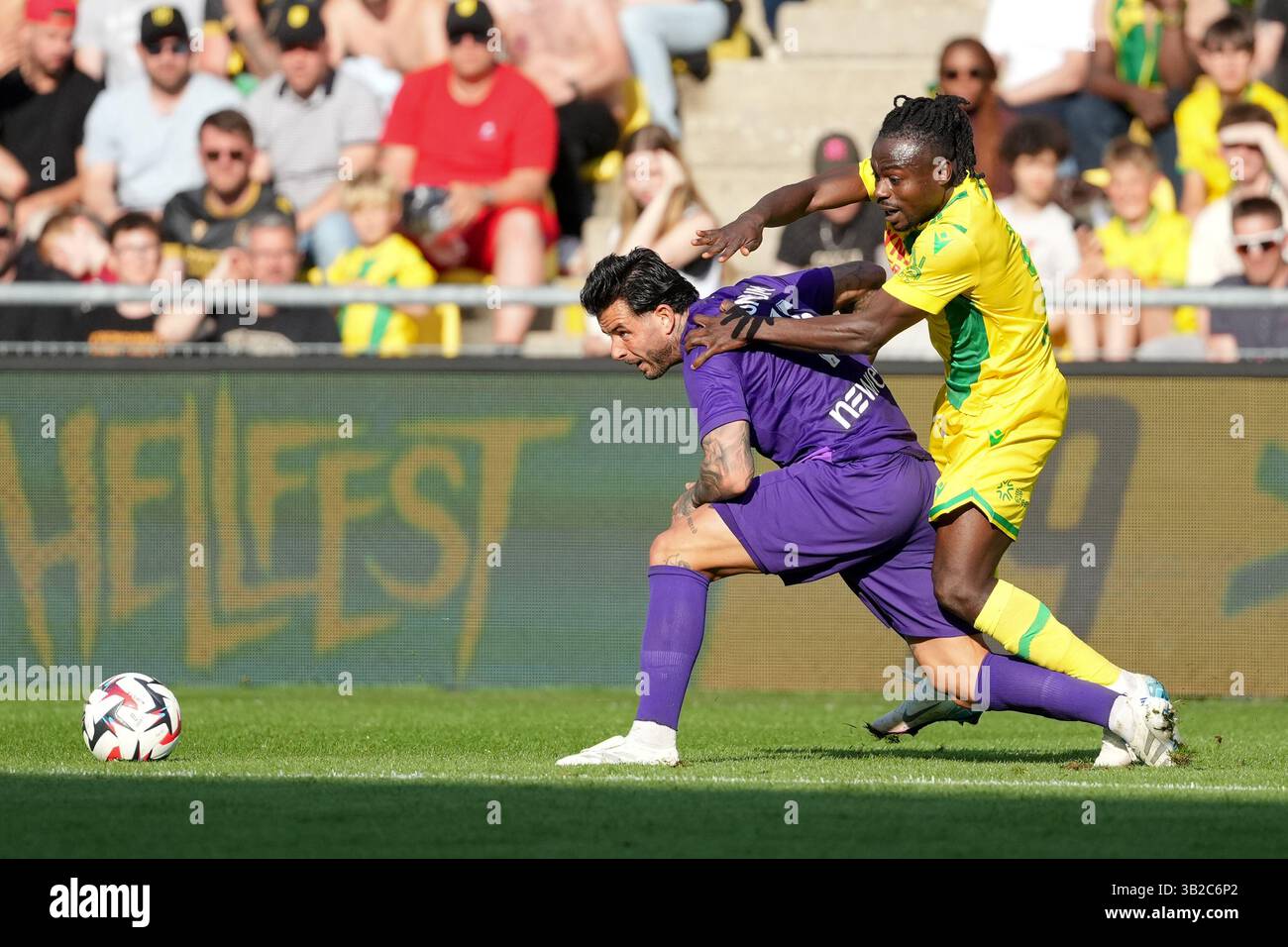 France. 27 April, 2025. 15 Aron Leonard DONNUM (tfc) - 27 Moses SIMON ...