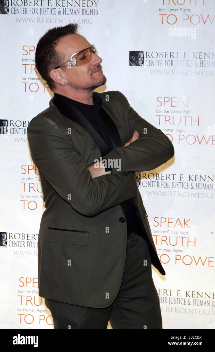 Bono arrives for the Robert F. Kennedy Center for Justice and Human ...