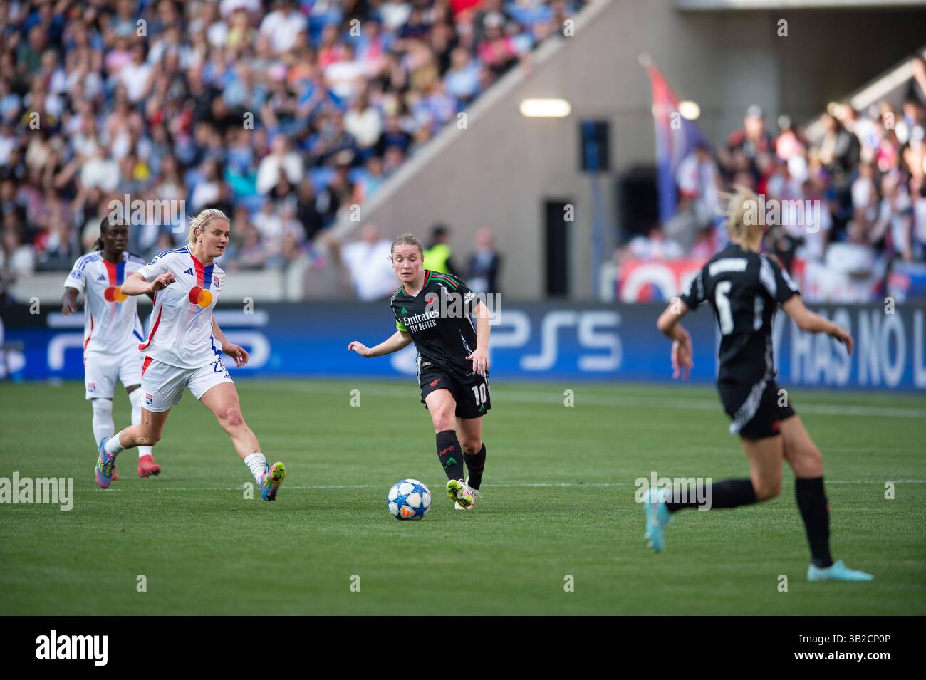 Kim Little of Arsenal during the UEFA Women's Champions League, Semi ...