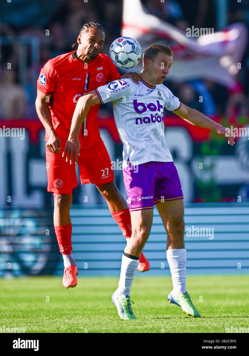 ALMERE - (l-r) Marvin Martins of Almere City FC, Finn Stokkers of Go Ahead Eagles during the ...