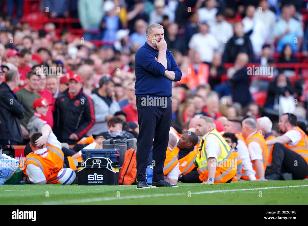 Liverpool tottenham 27 april 2025 hi-res stock photography and images ...