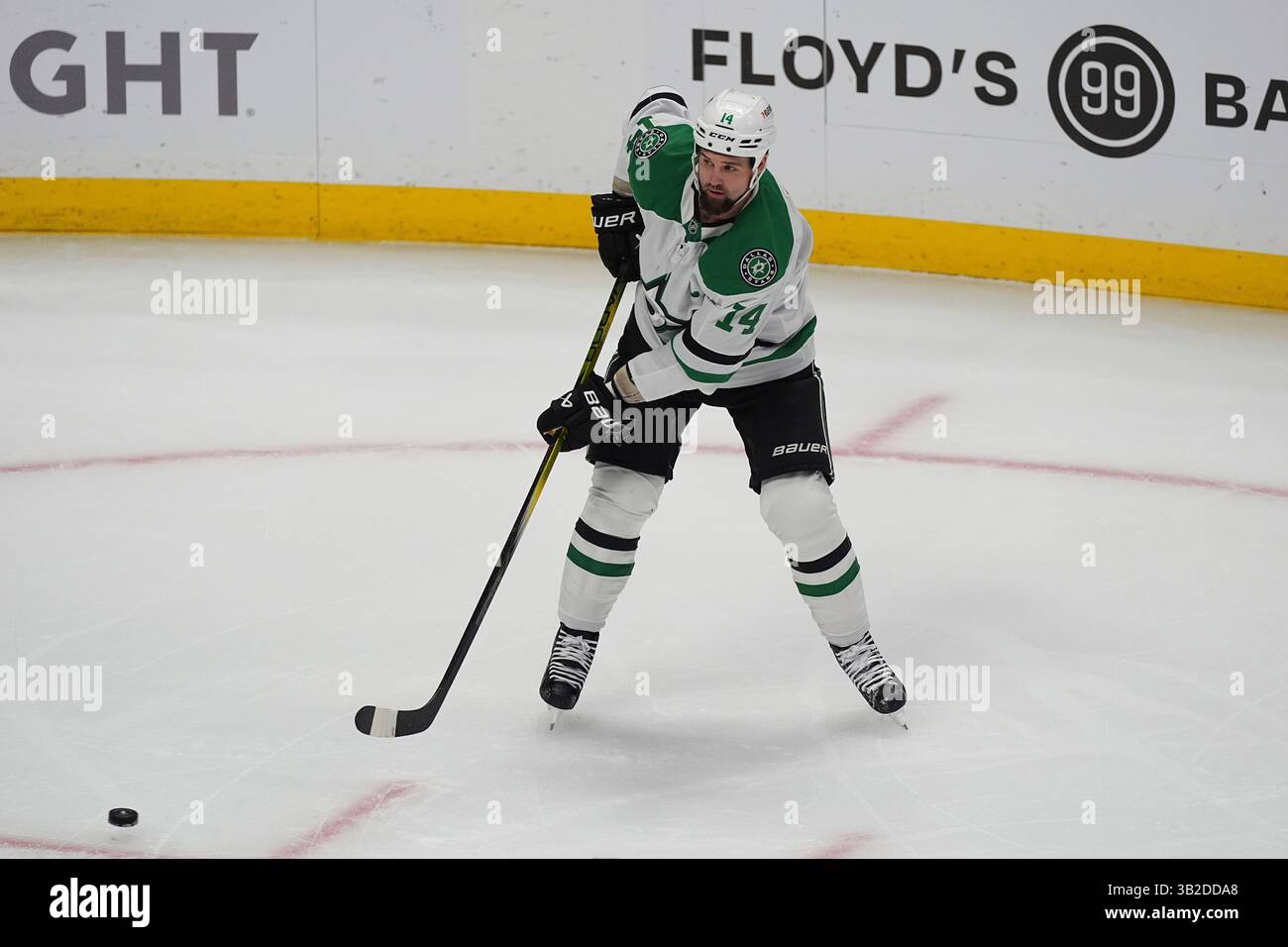 Dallas Stars left wing Jamie Benn (14) in the first period of Game 4 of ...