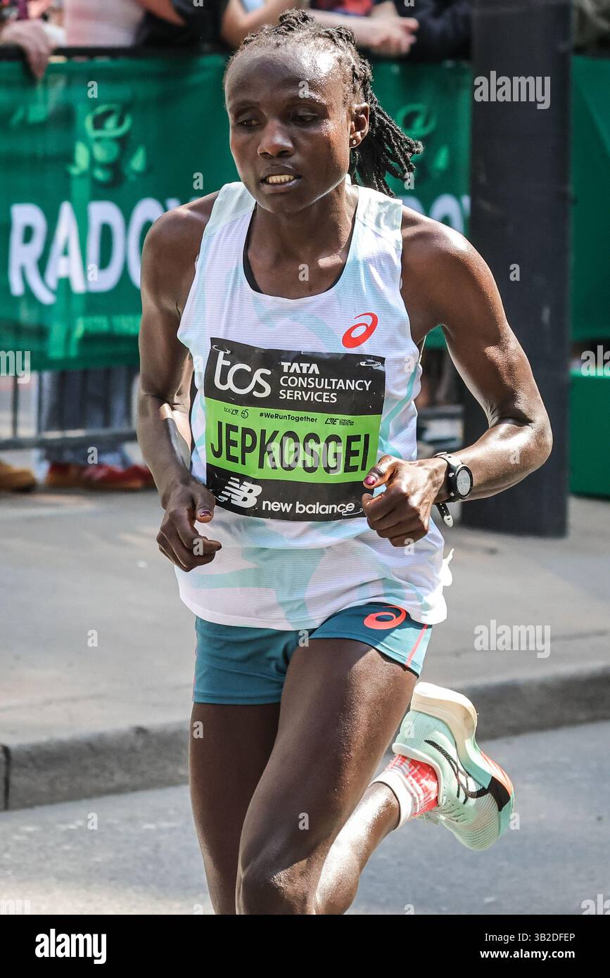 London, UK. 27th Apr, 2025. Joyciline Jepkosgei, Kenya, who came second ...