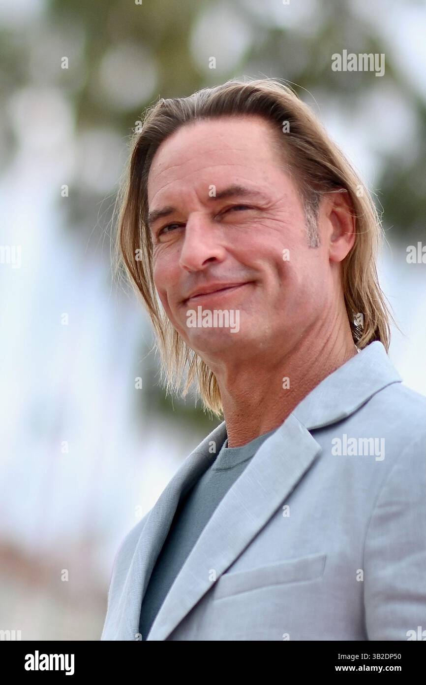Cannes, France. 27th Apr, 2025. Josh Holloway attends Duster photocall ...