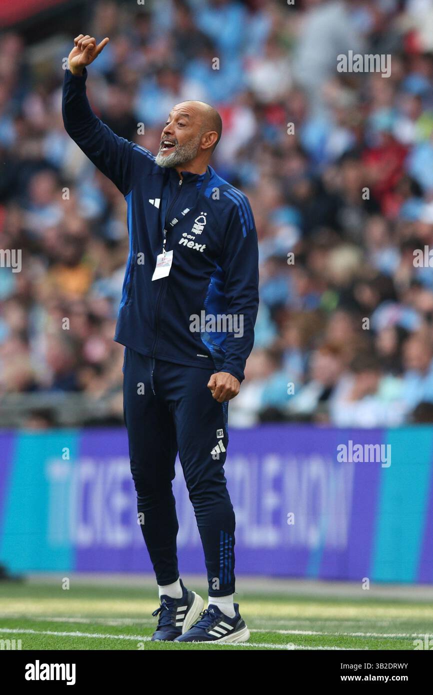 LONDON, UK - 27th Apr 2025: Nottingham Forest Head Coach Nuno Espirito ...