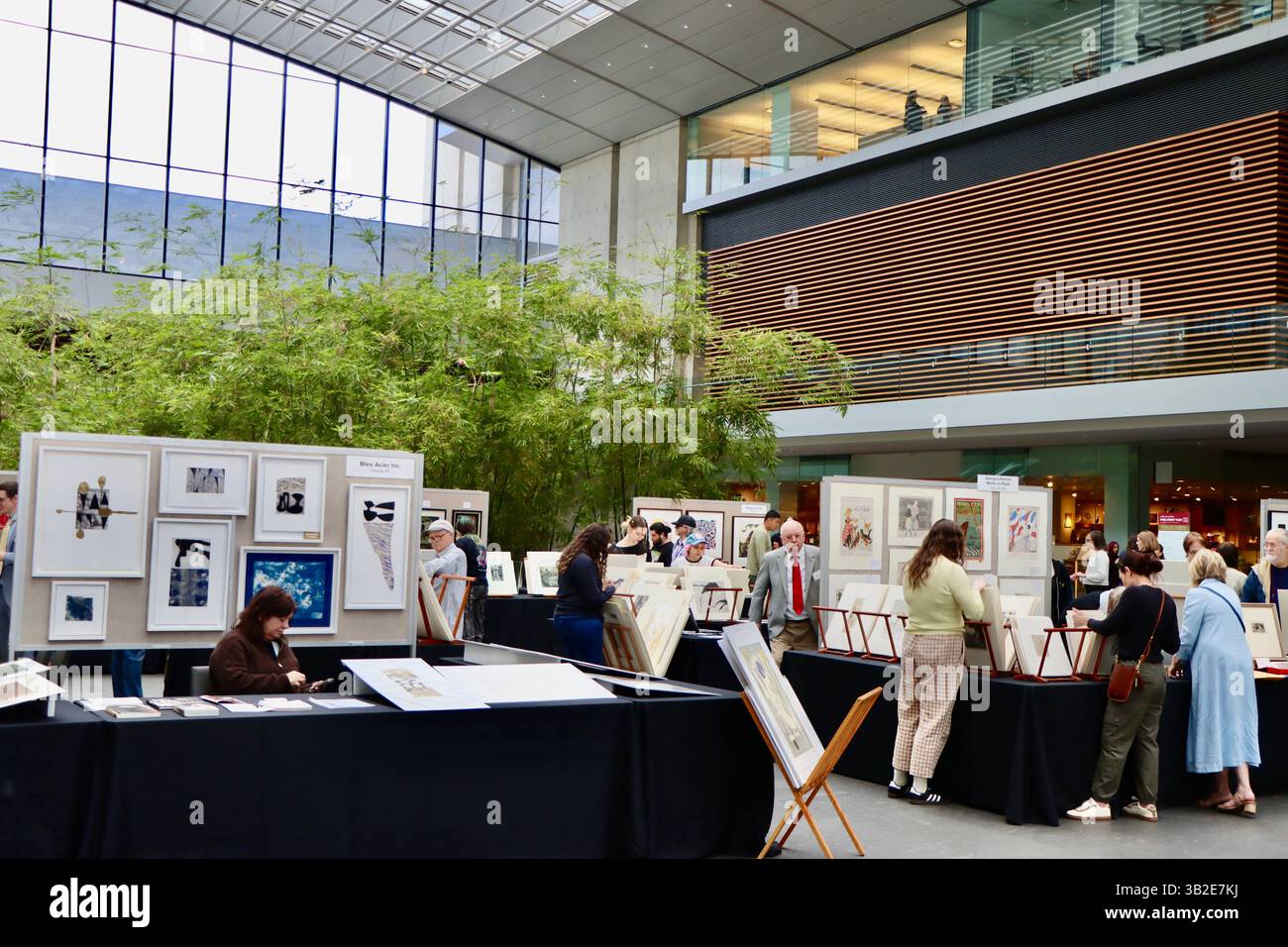 Cleveland museum of art ames family atrium hi-res stock photography and ...