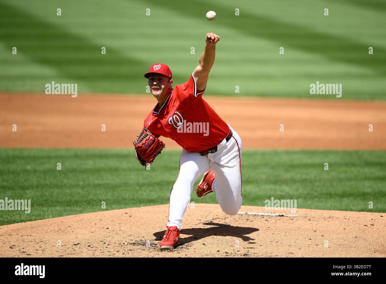 Washington Nationals starting pitcher Mitchell Parker throws during the ...