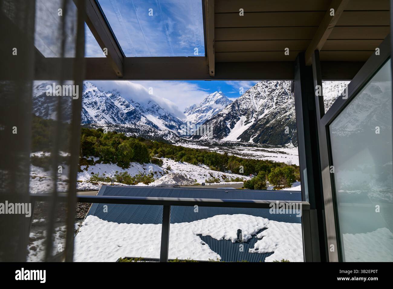 The scenic views of Aoraki Mount Cook National Park Stock Photo - Alamy