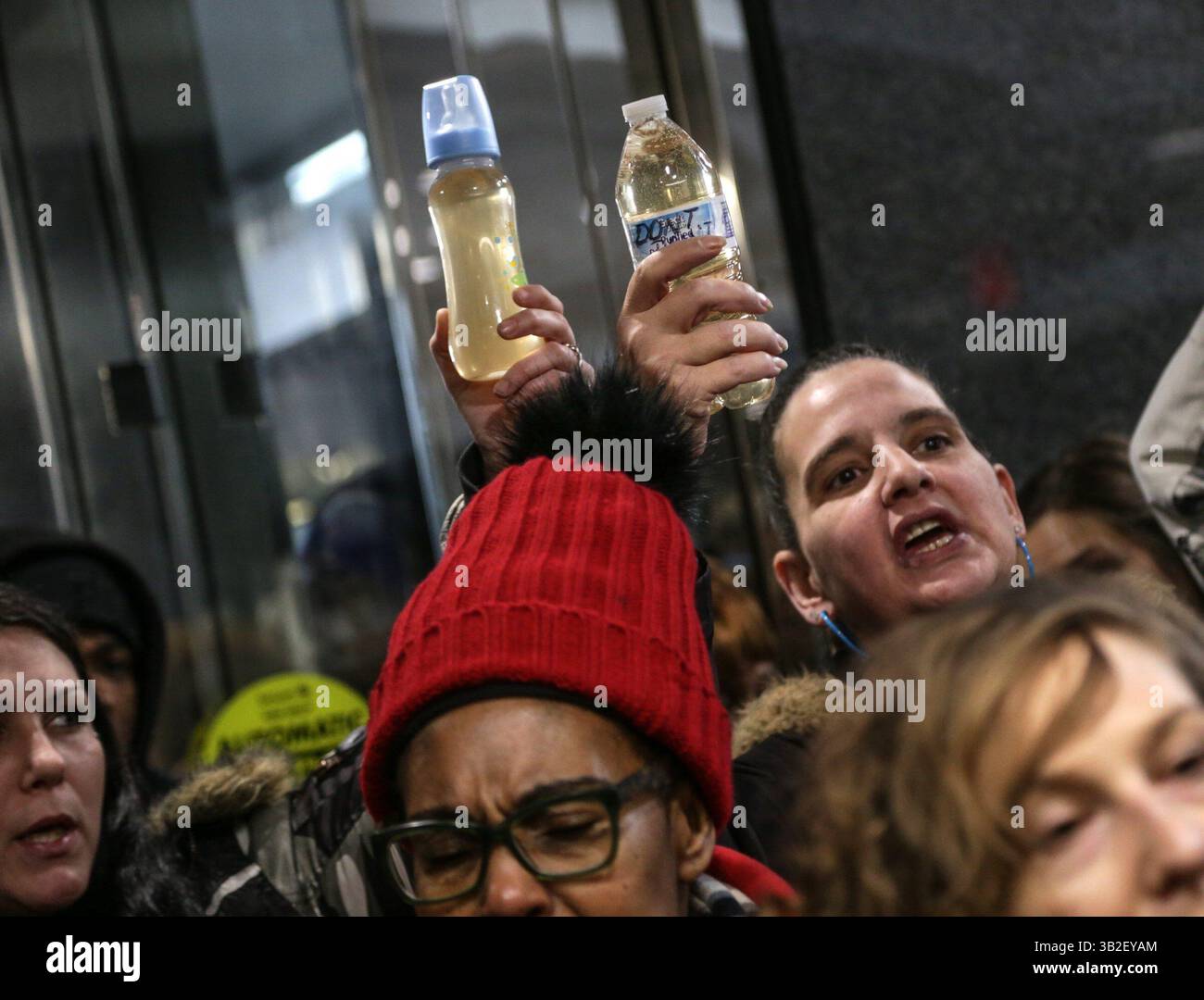 Flint water crisis bottle hi-res stock photography and images - Alamy
