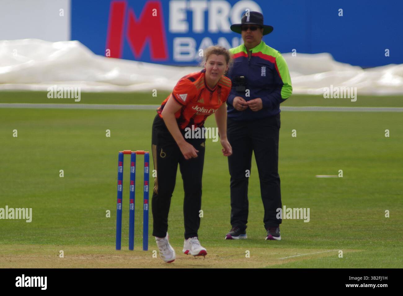 Chester le Street, England, 27 April 2025. Kathryn Bryce bowling for ...