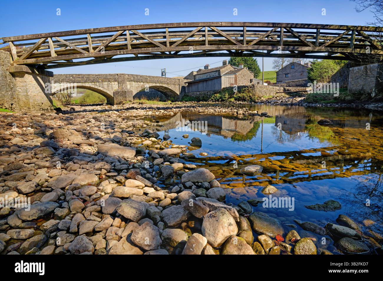 New footbridge over the river ribble hi-res stock photography and ...
