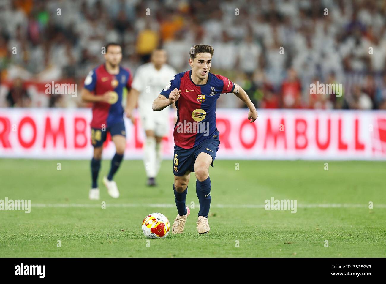 Sevilla, Spain. 27th Apr, 2025. Gavi (Barcelona) Football/Soccer ...