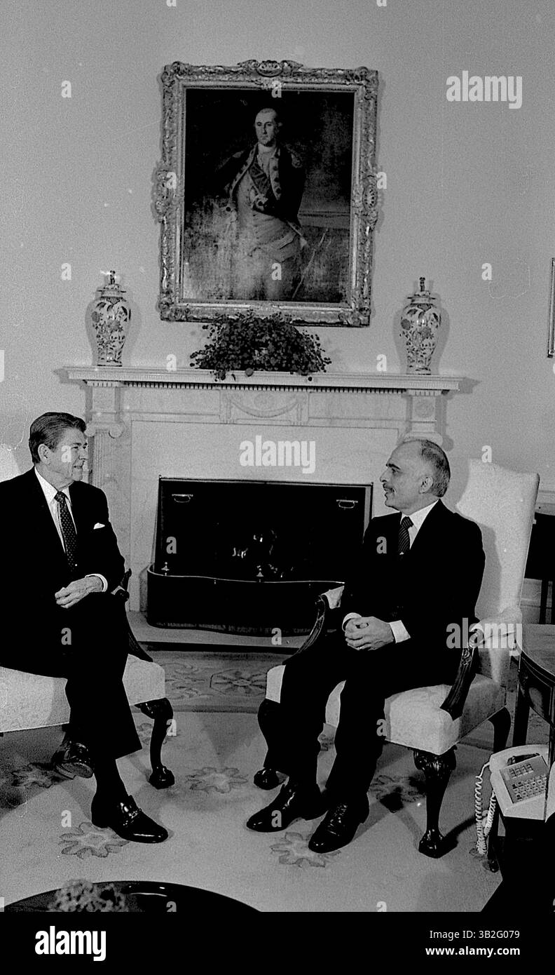 Washington 13 jpg Black and White Stock Photos & Images - Alamy