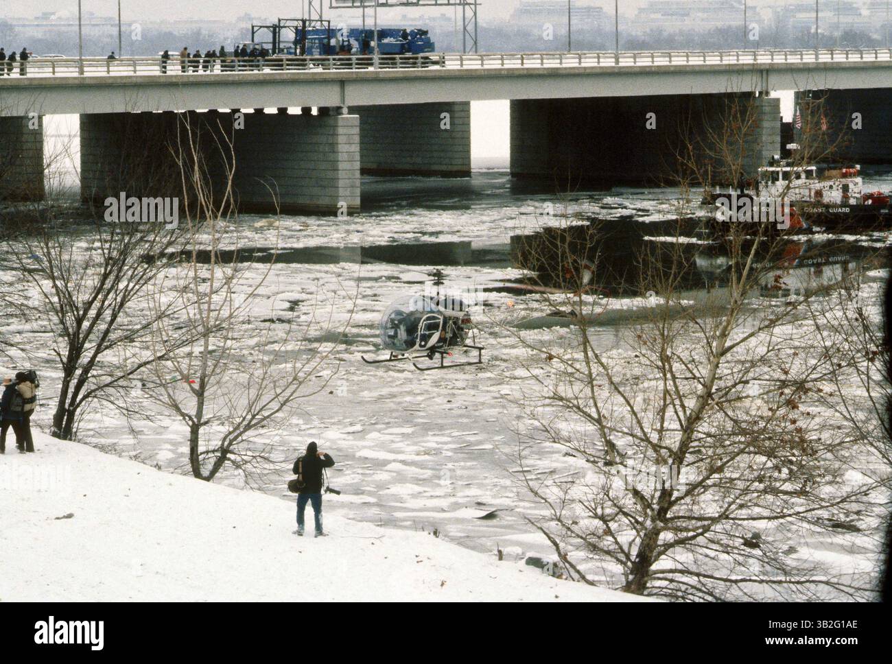 Helicopter crash columbia hi-res stock photography and images - Alamy