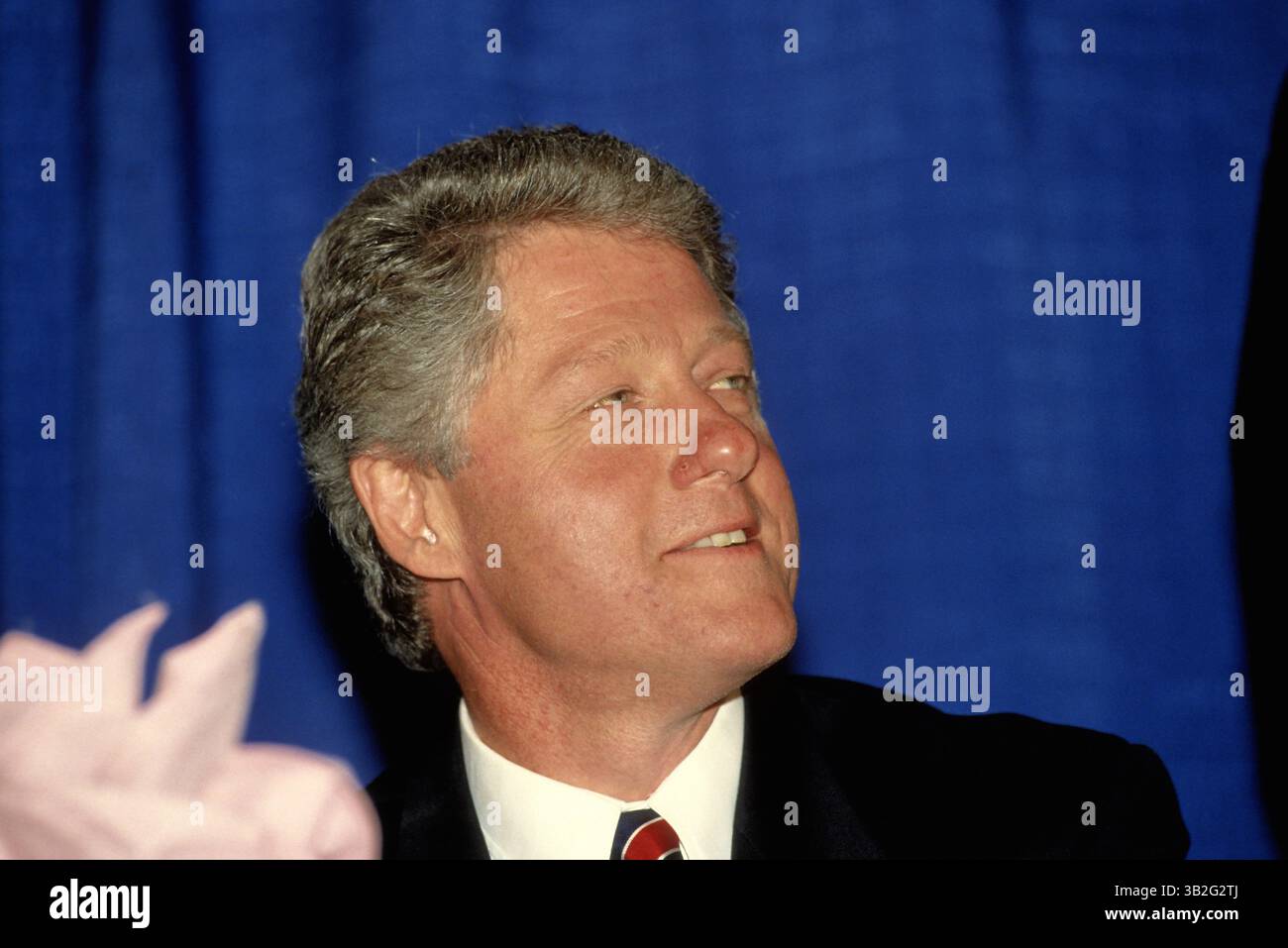 42nd president of the usa 20 1 1993 20 1 2001 hi-res stock photography ...