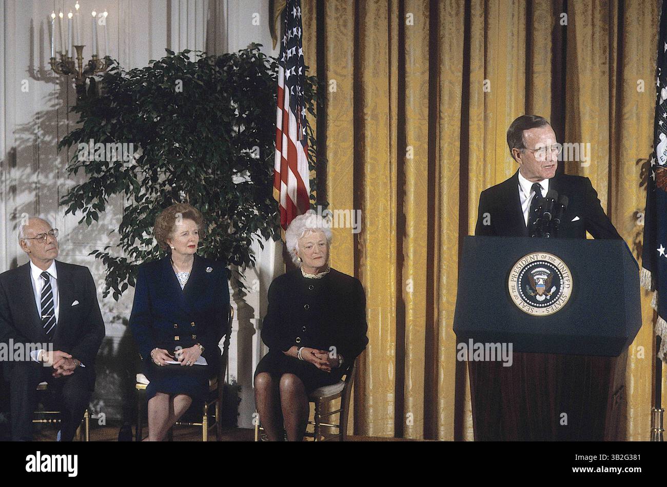 Margaret thatcher medal of freedom hi-res stock photography and images ...