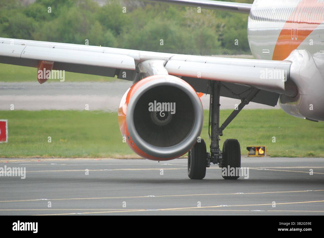 easy jet taxing engine Stock Photo - Alamy