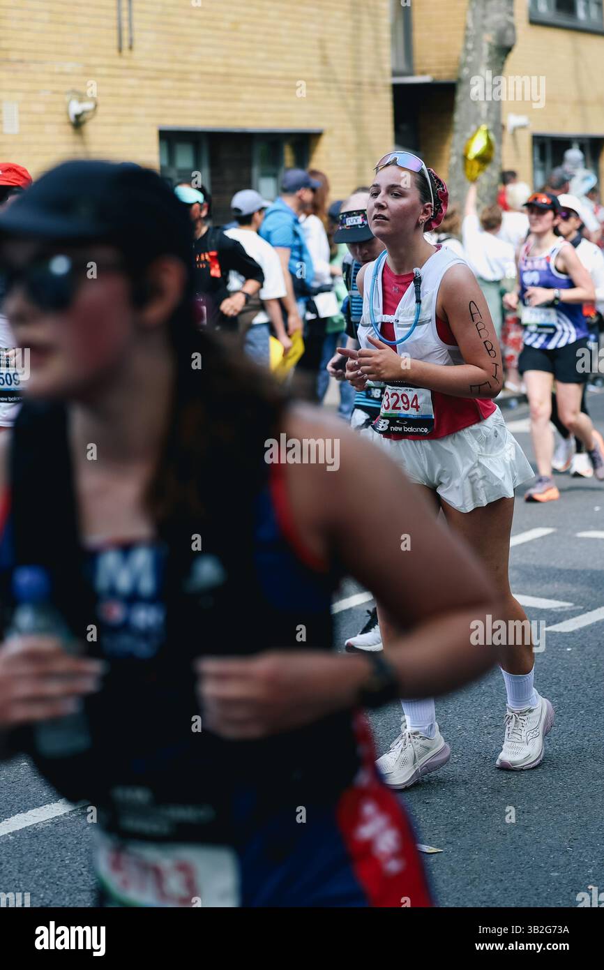 London, UK. 27 April, 2025. Abbie Sumner (runner 33294) take s part in ...