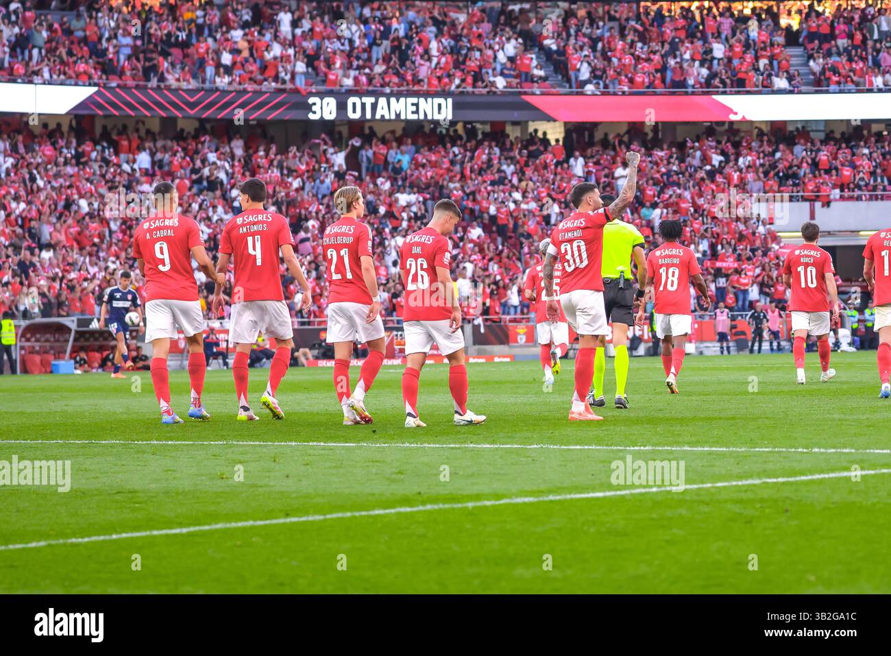 LISBON (PT), 27/04/2025 - Benfica faces AVS - Futebol SAD, BETCLIC ...