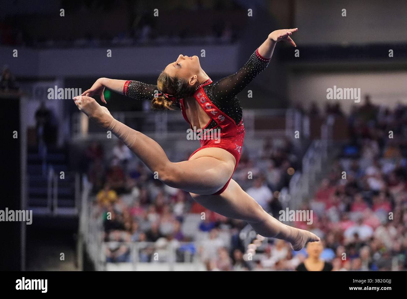 Utah's Makenna Smith competes on the floor exercise during the NCAA ...