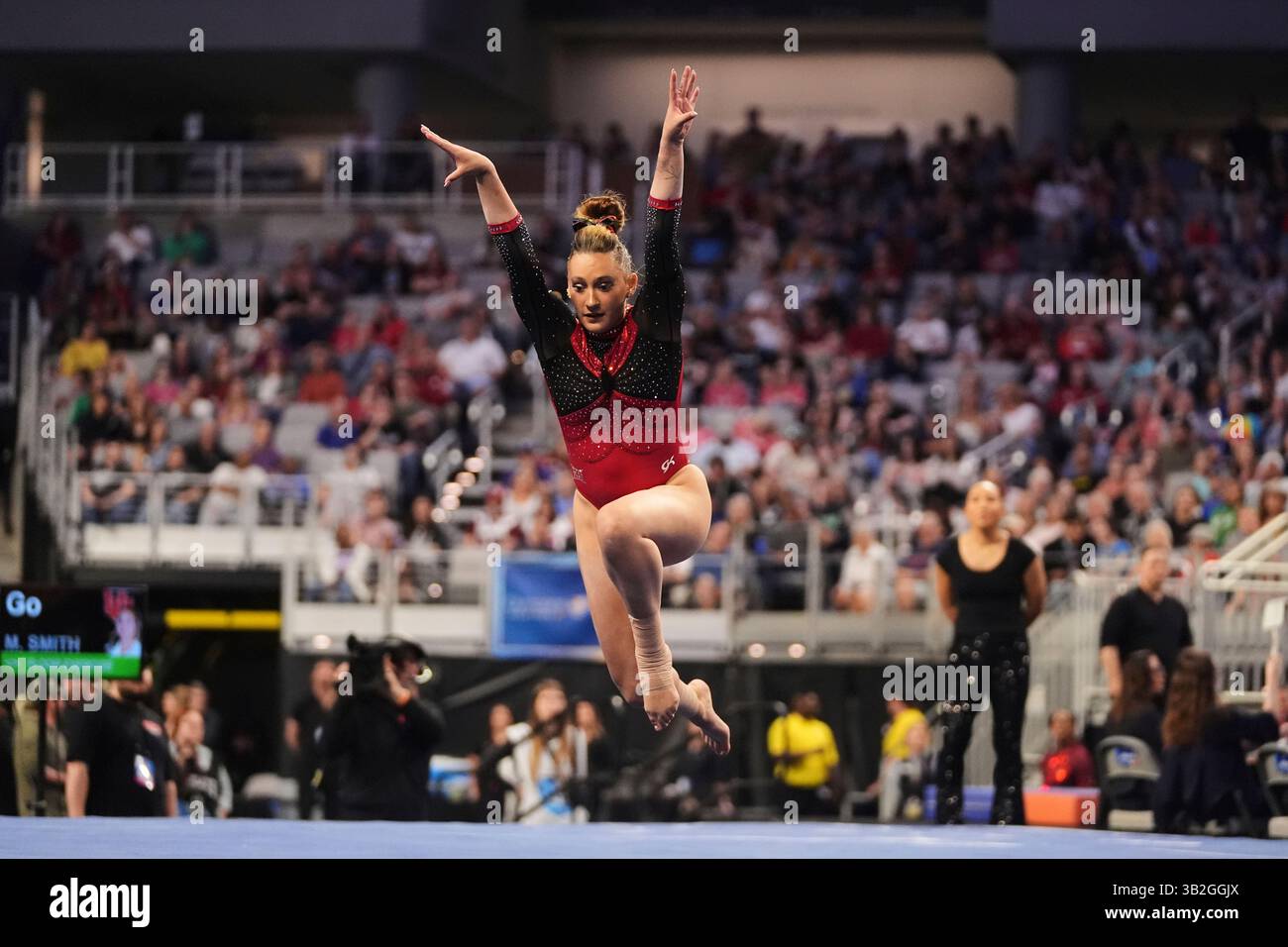 Utah's Makenna Smith competes on the floor exercise during the NCAA ...