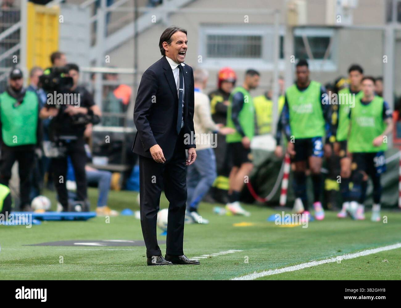 Milan, Italy. 27th Apr, 2025. Simone Inzaghi Manager of Inter FC during ...