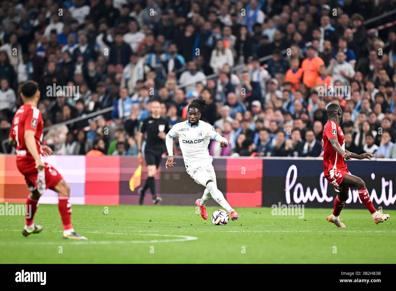 France. 27 April, 2025. 17 Jonathan ROWE (om) during the Ligue 1 ...