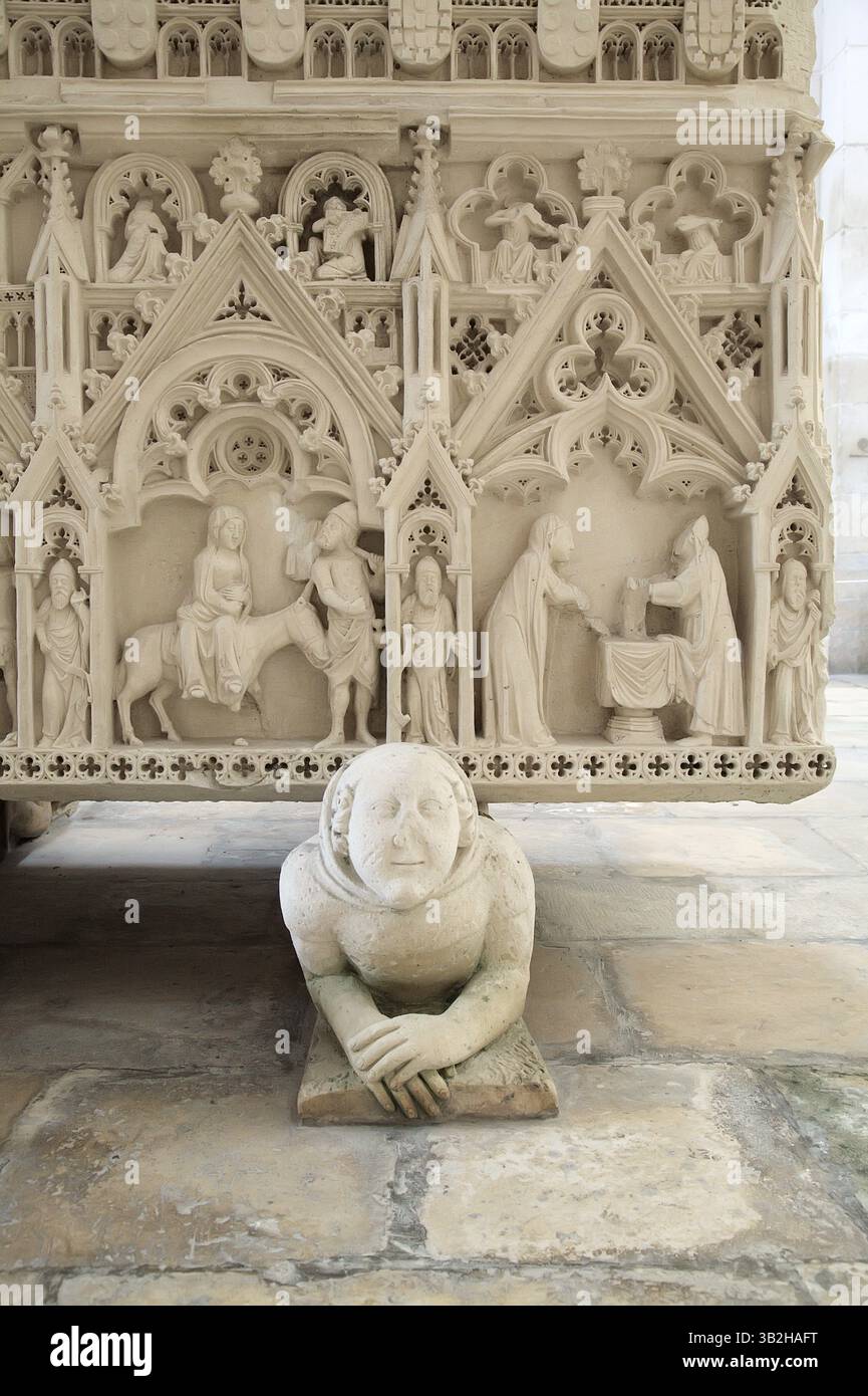 Alcobaca, Portugal - April 2, 2017 - Intricate stone carvings of tomb ...