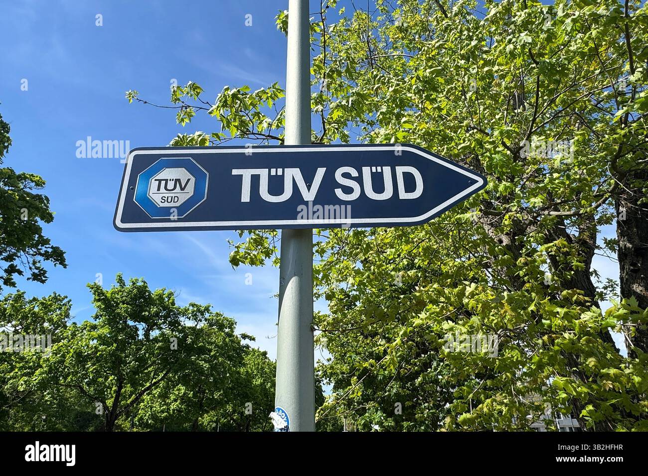 27.04.2025 xsvx, Wirtschaft emwirt v.l. TÜV Sued Süd Tuev AU ...