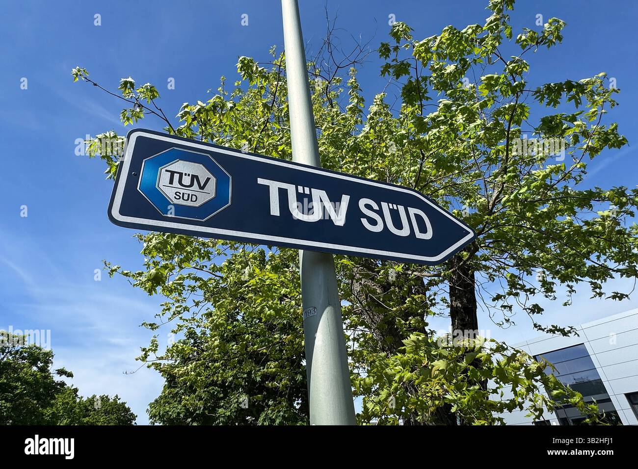 27.04.2025 xsvx, Wirtschaft emwirt v.l. TÜV Sued Süd Tuev AU ...