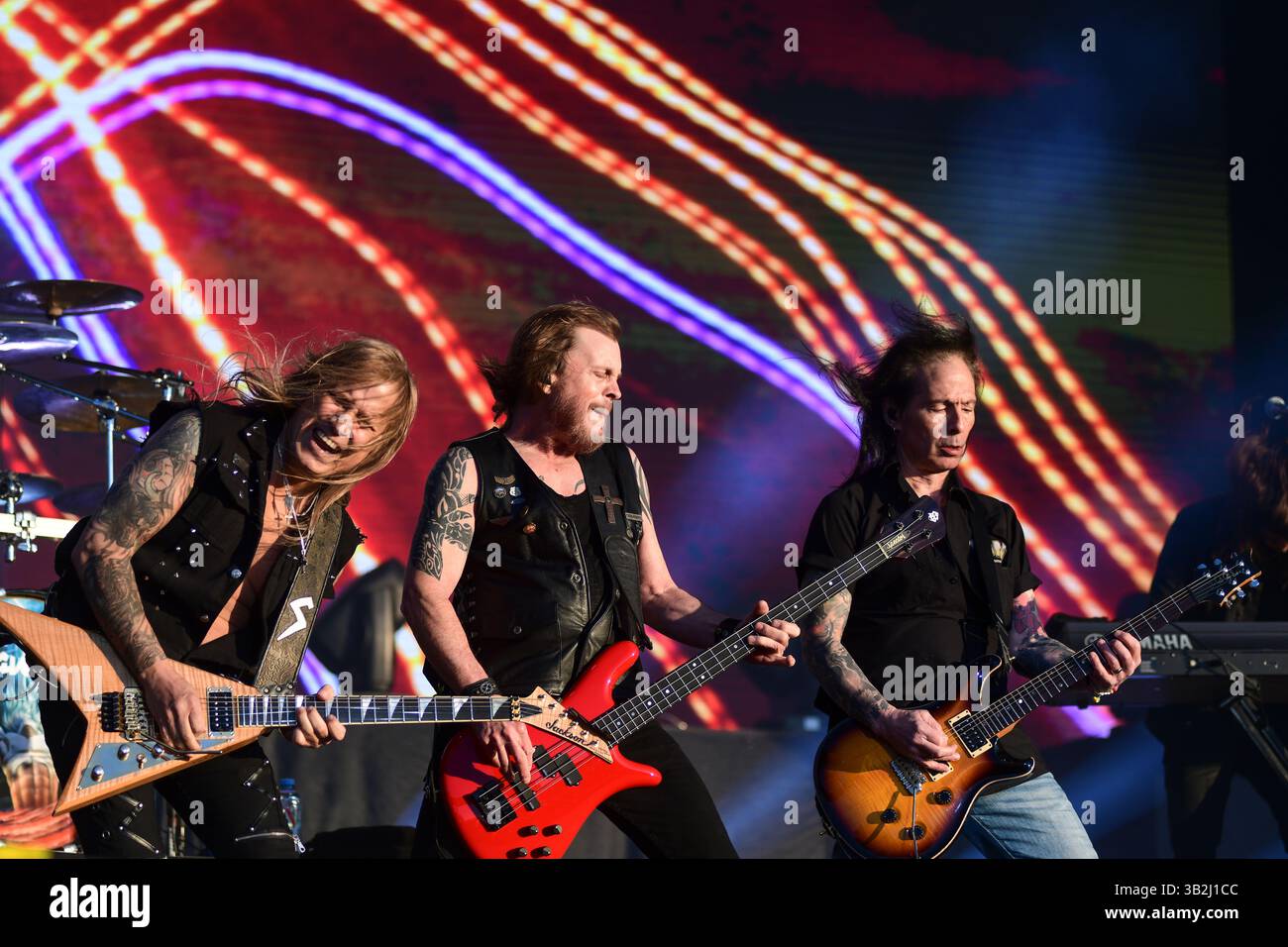 Chris caffery guitar hi-res stock photography and images - Alamy