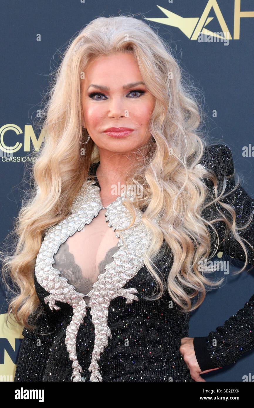 Los Angeles, USA. 26, April, 2025. Pictured left to right, Suzan Hughes ...