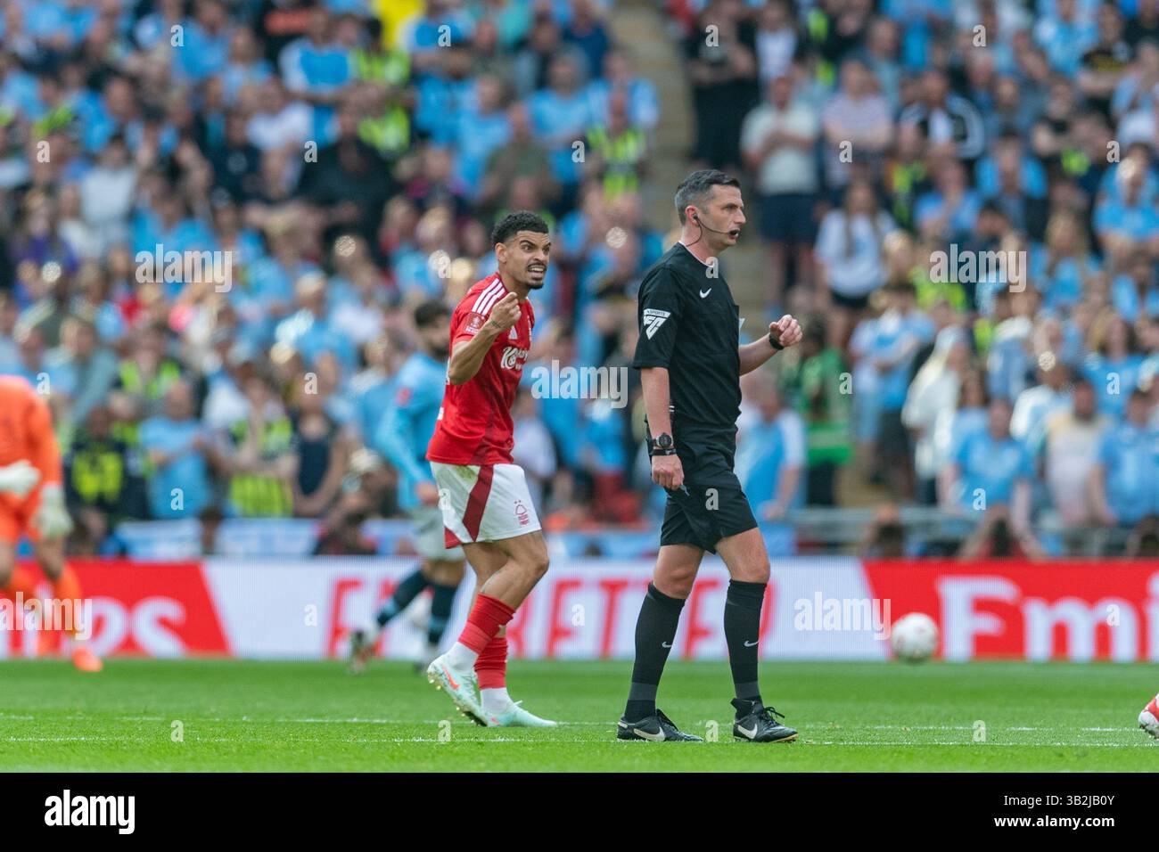 London, England on 27 April 2025. Morgan Gibbs-White of Nottingham ...