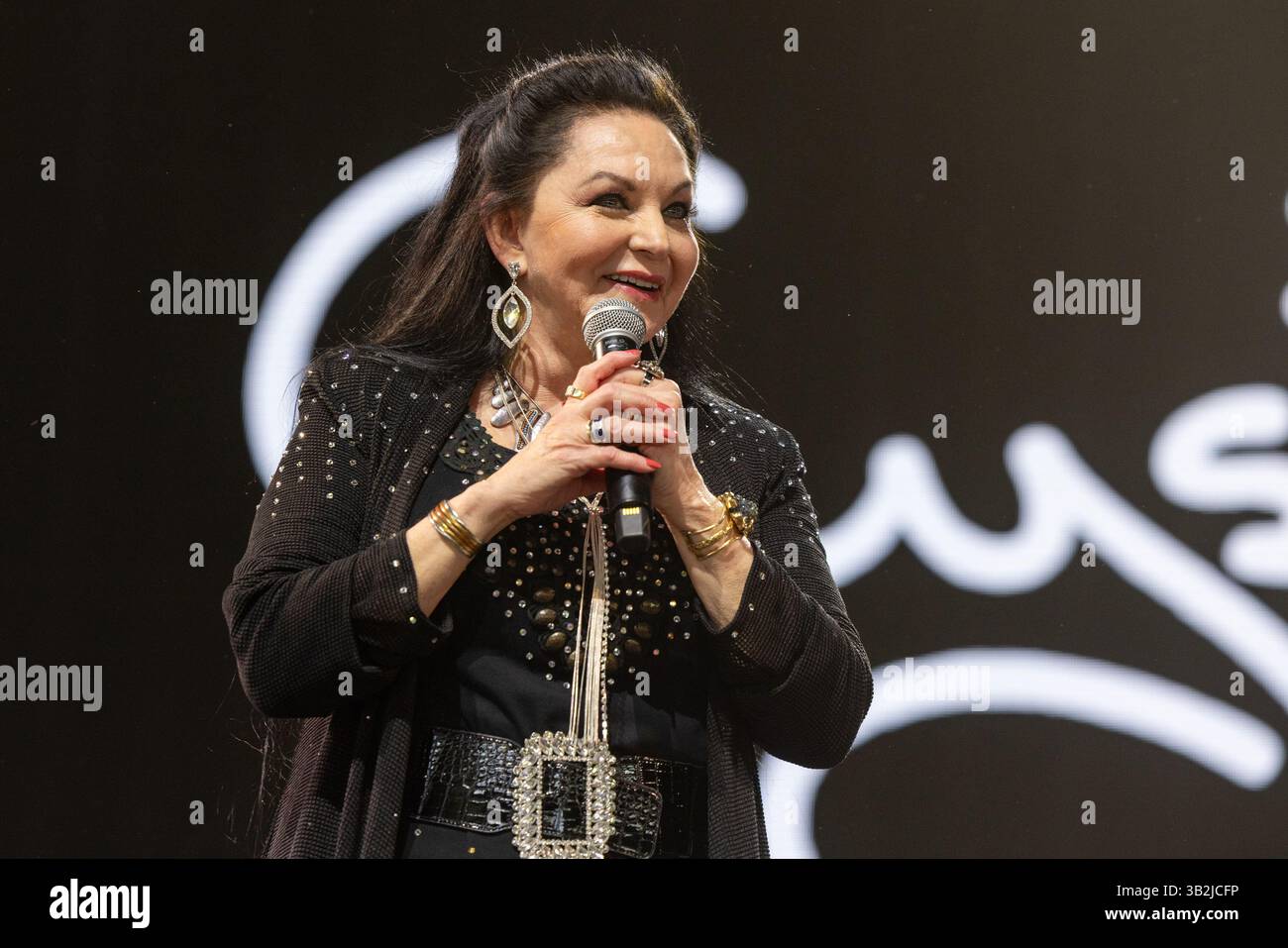 Indio, USA. 26th Apr, 2025. Crystal Gayle during the Stagecoach Music ...