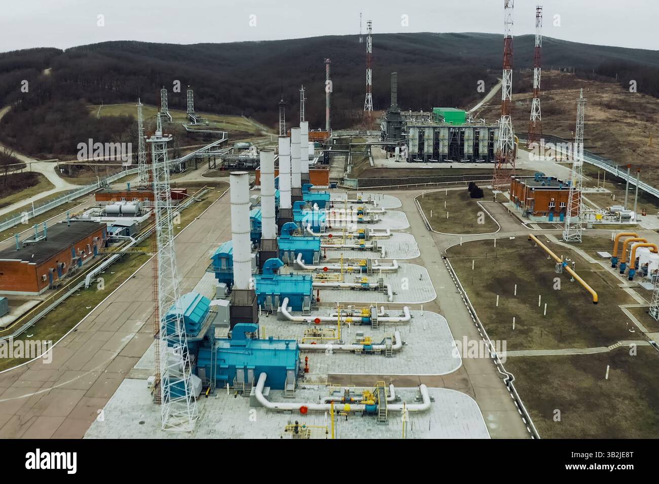 Gas compressor station. Natural gas treatment plant Stock Photo - Alamy