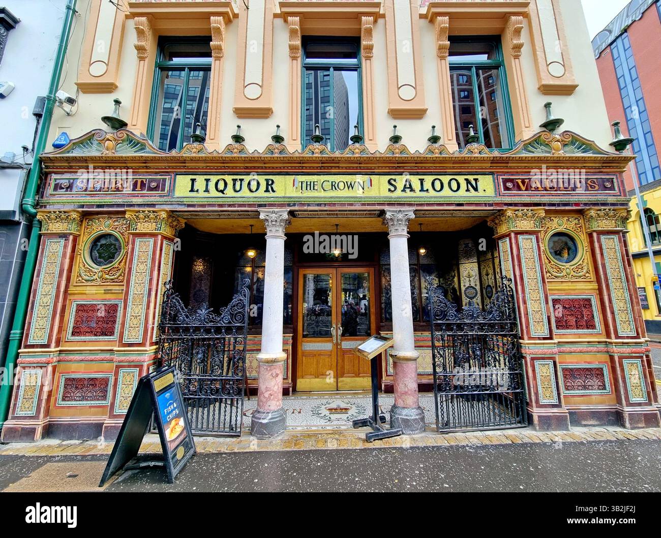 The opulent facade of the unique traditional Irish pub Crown Liquor ...