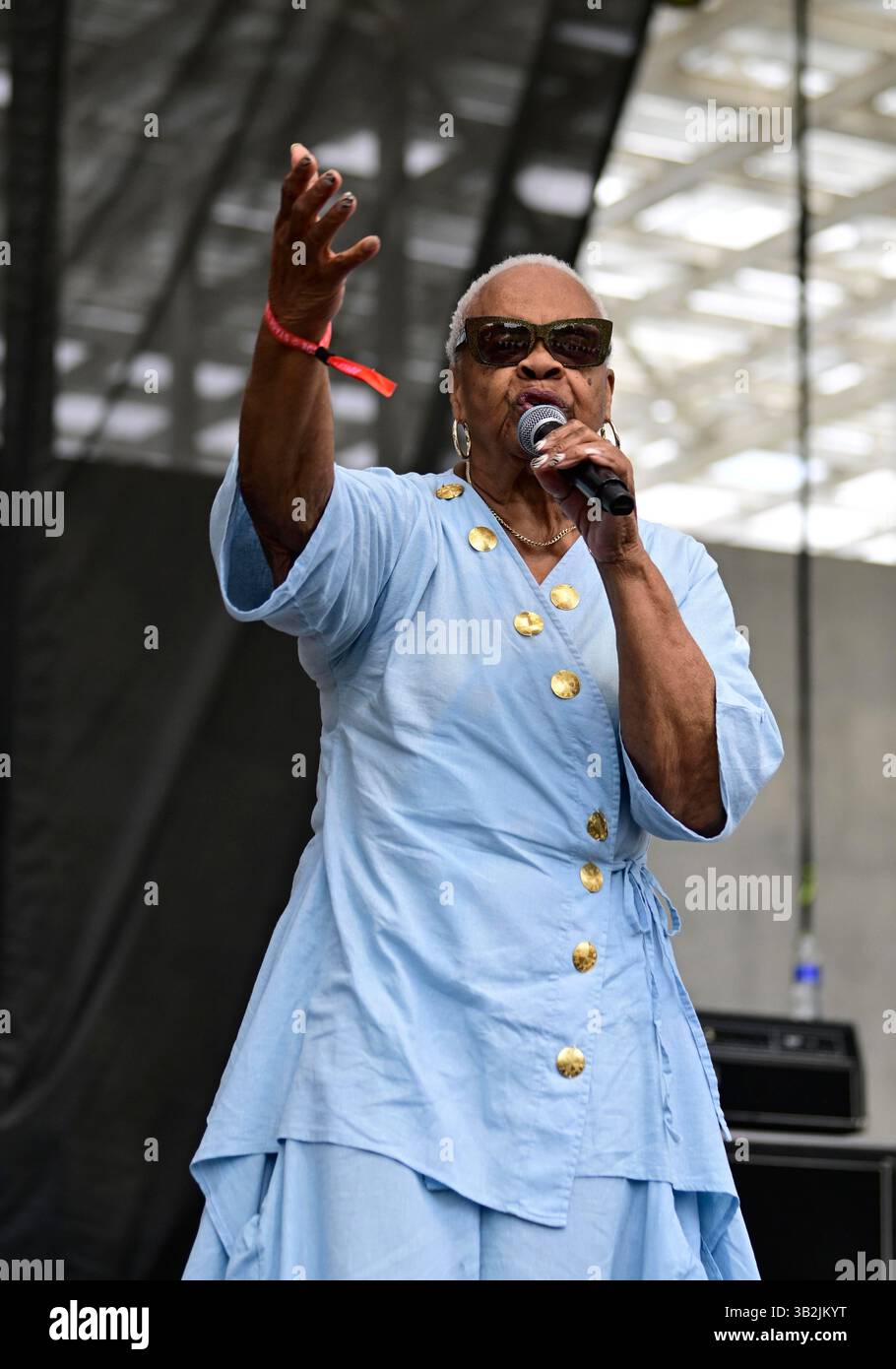 April 26, 2025: ELIZABETH KING performs during the Austin Blues ...