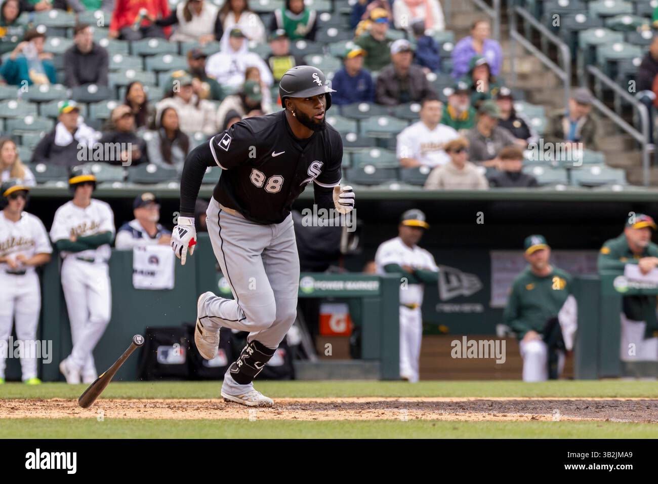 Chicago White Sox's Luis Robert Jr. runs after hitting an RBI single ...