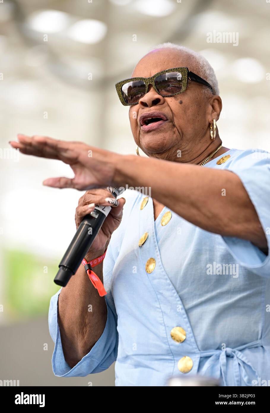 April 26, 2025: ELIZABETH KING performs during the Austin Blues ...