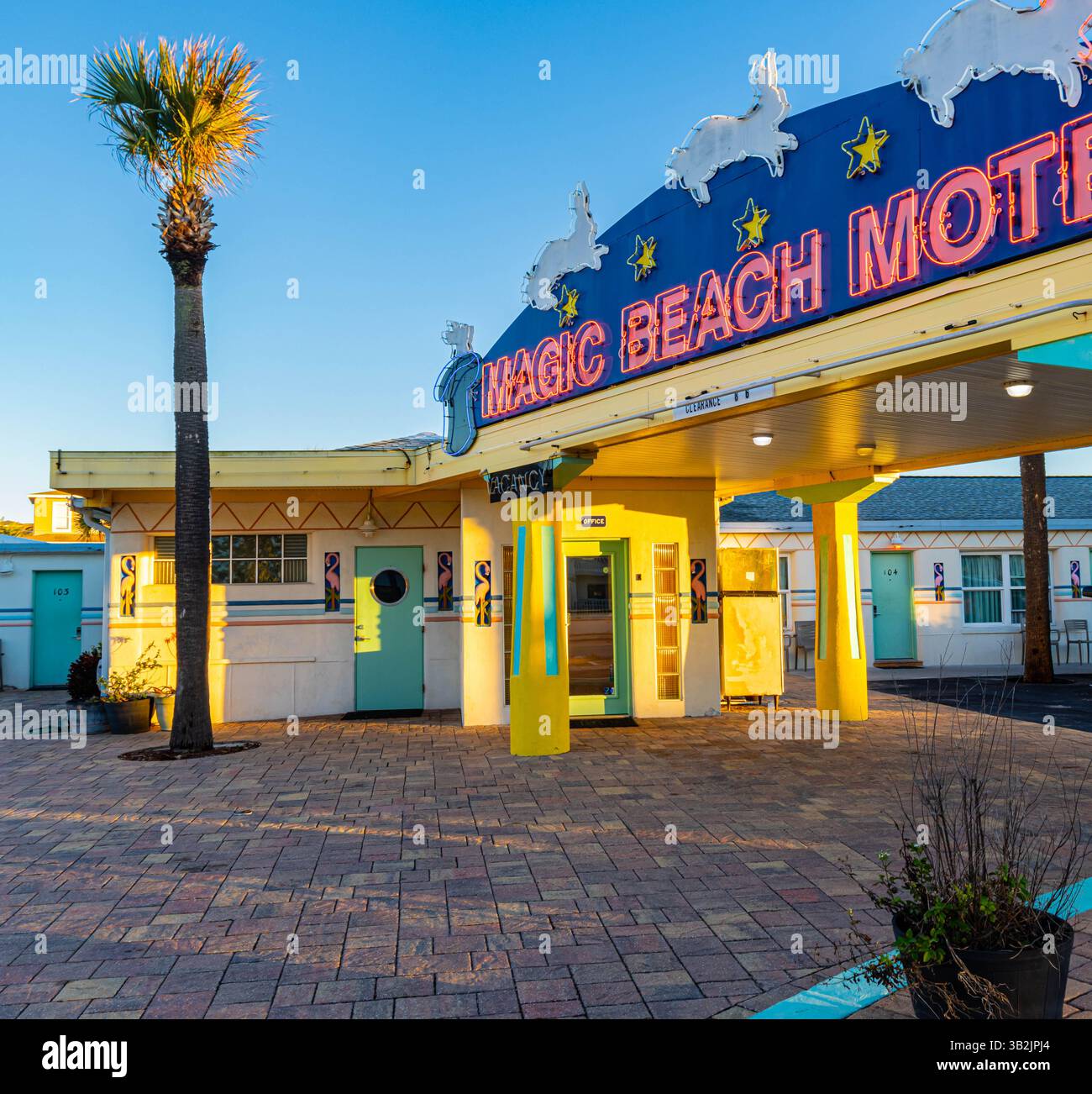 Neon Lights on Colorful Retro Style Motel, Vilano Beach, Florida, USA ...