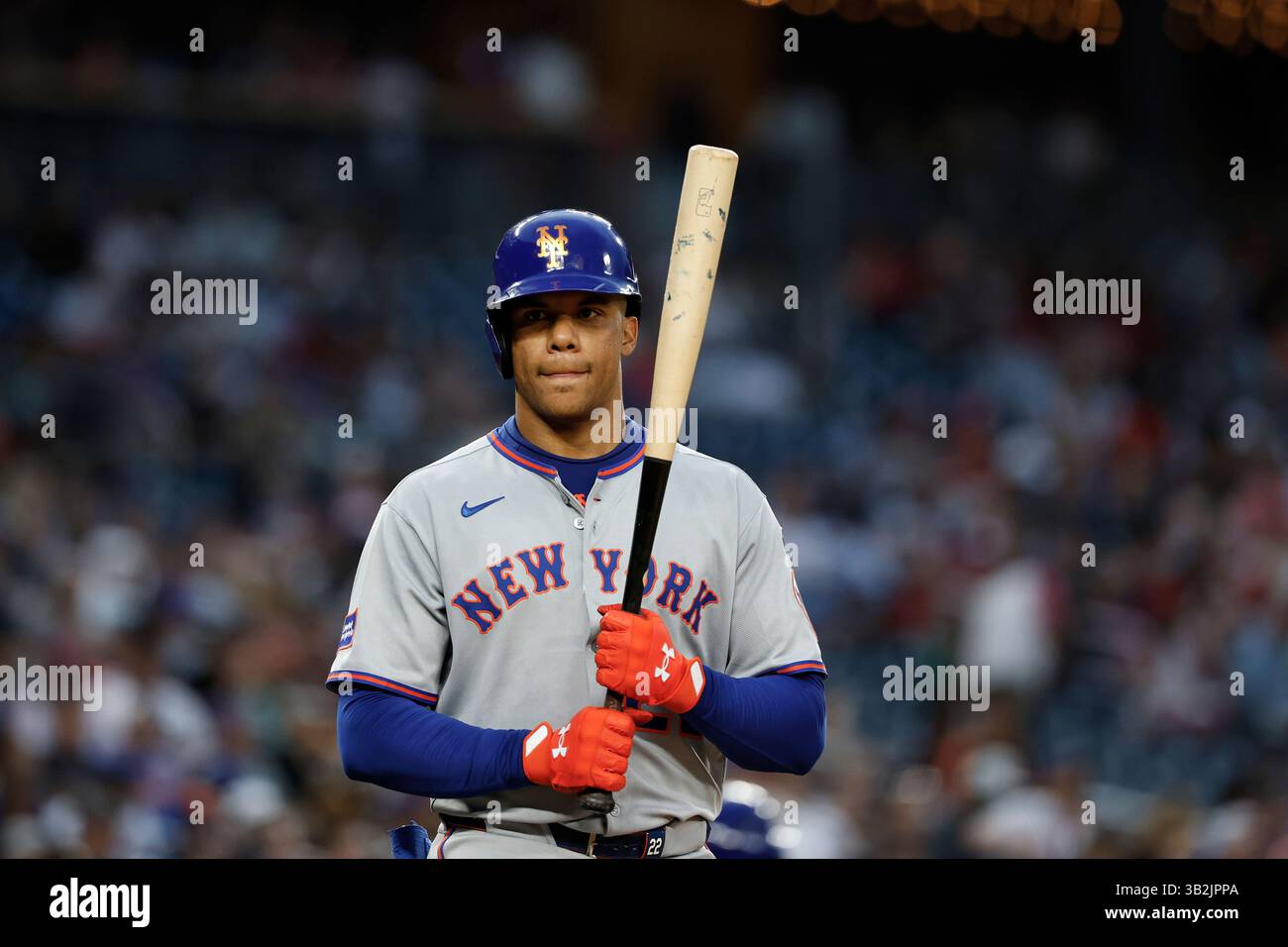 New York Mets' Juan Soto looks on while at bat during the third inning ...
