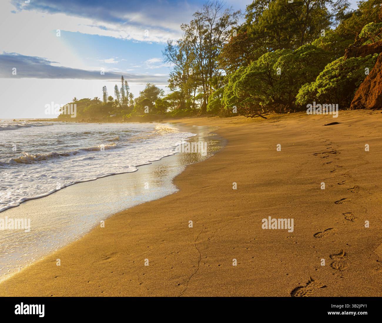 Morning Light on The Red Sand Of Koki Beach , Koki Beach Park, Hana, Maui, Hawaii, USA Stock ...
