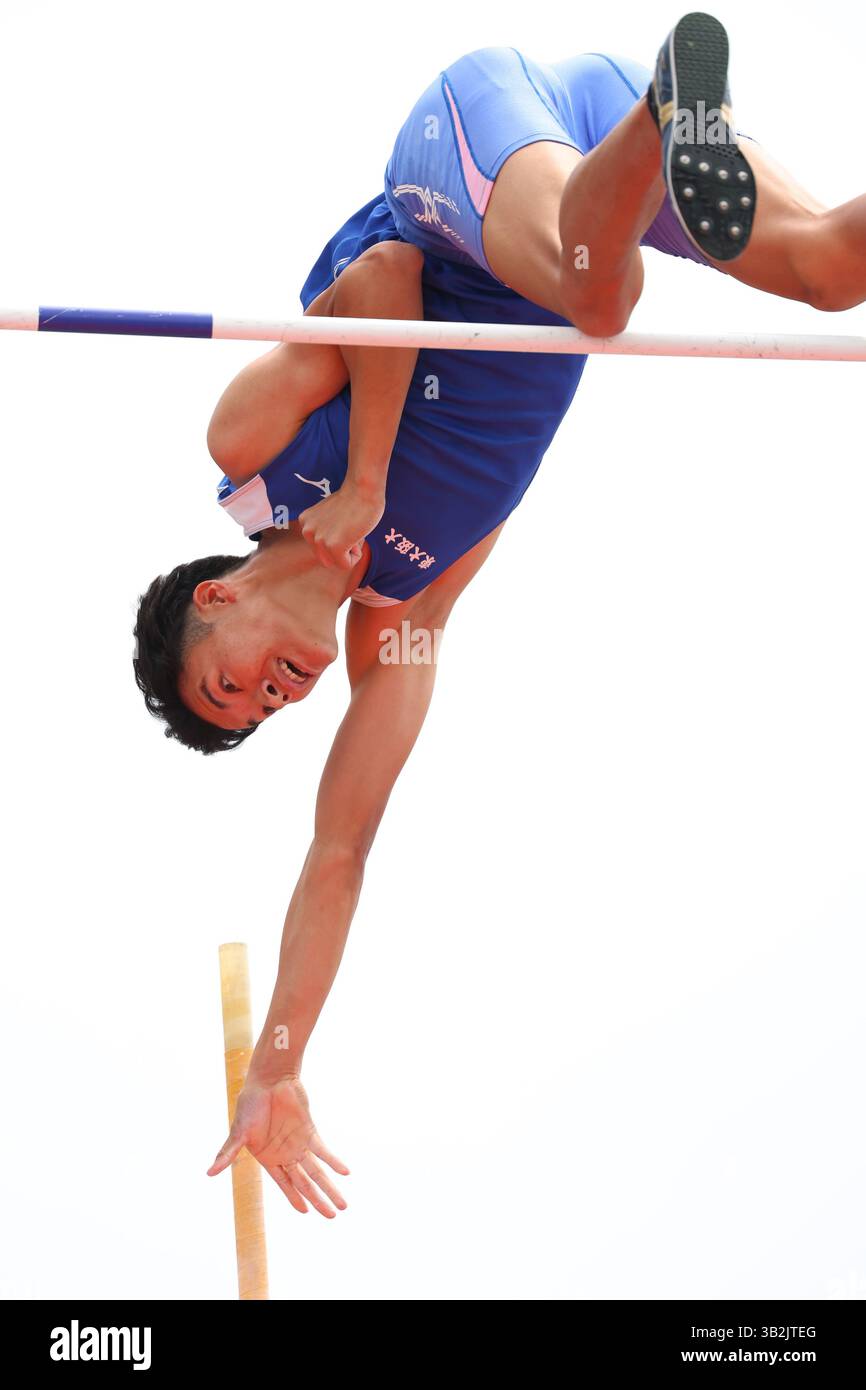 Lemon Gas Stadium Hiratsuka, Kanagawa, Japan. 25th Apr, 2025. Atsushi ...