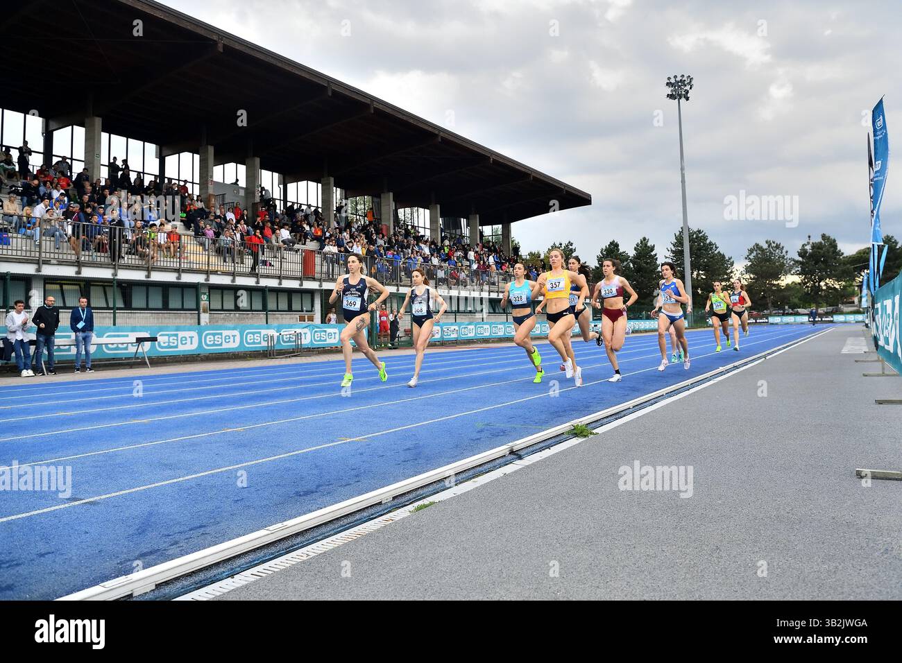 Busto Arsizio, Italy. 28th Apr, 2025. the women's 600m race during ...