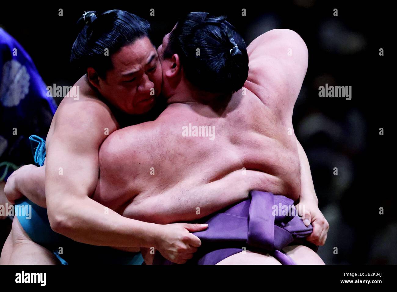 Yokohama Arena, Kanagawa, Japan. 26th Apr, 2025. (L-R) Tamashoho ...