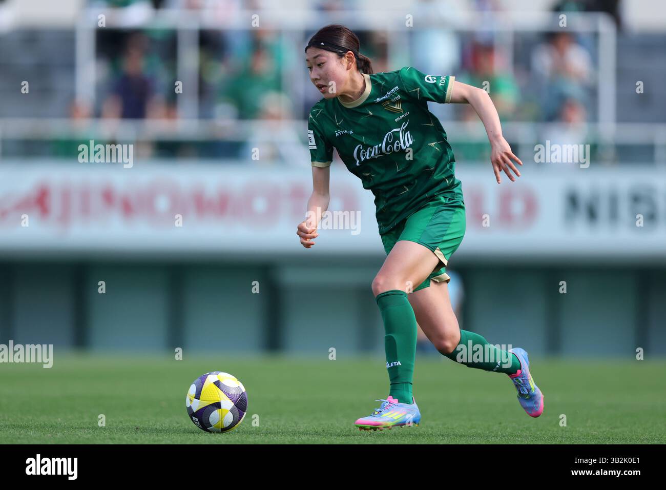 Ajinomoto Feild Nishigaoka, Tokyo, Japan. 27th Apr, 2025. Moka Hiwatari ...