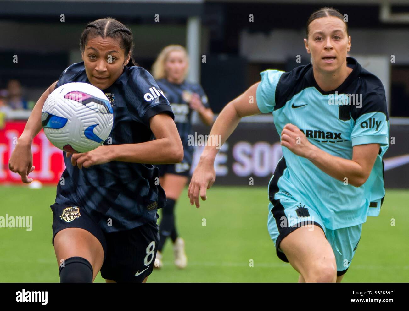 WASHINGTON, DC - APRIL 26: Washington Spirit forward Makenna Morris (8 ...